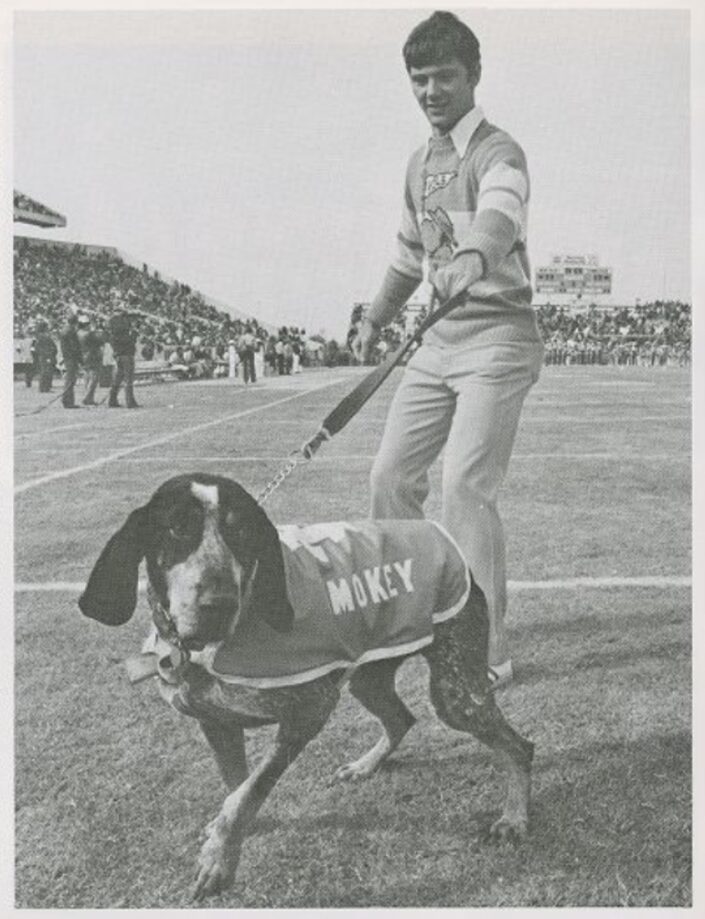 The Volunteer on Rocky Top and the Triumph of Hillbilly Chic ...
